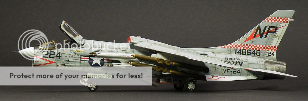F 8e Crusader 1 72 Academy Ready For Inspection Aircraft